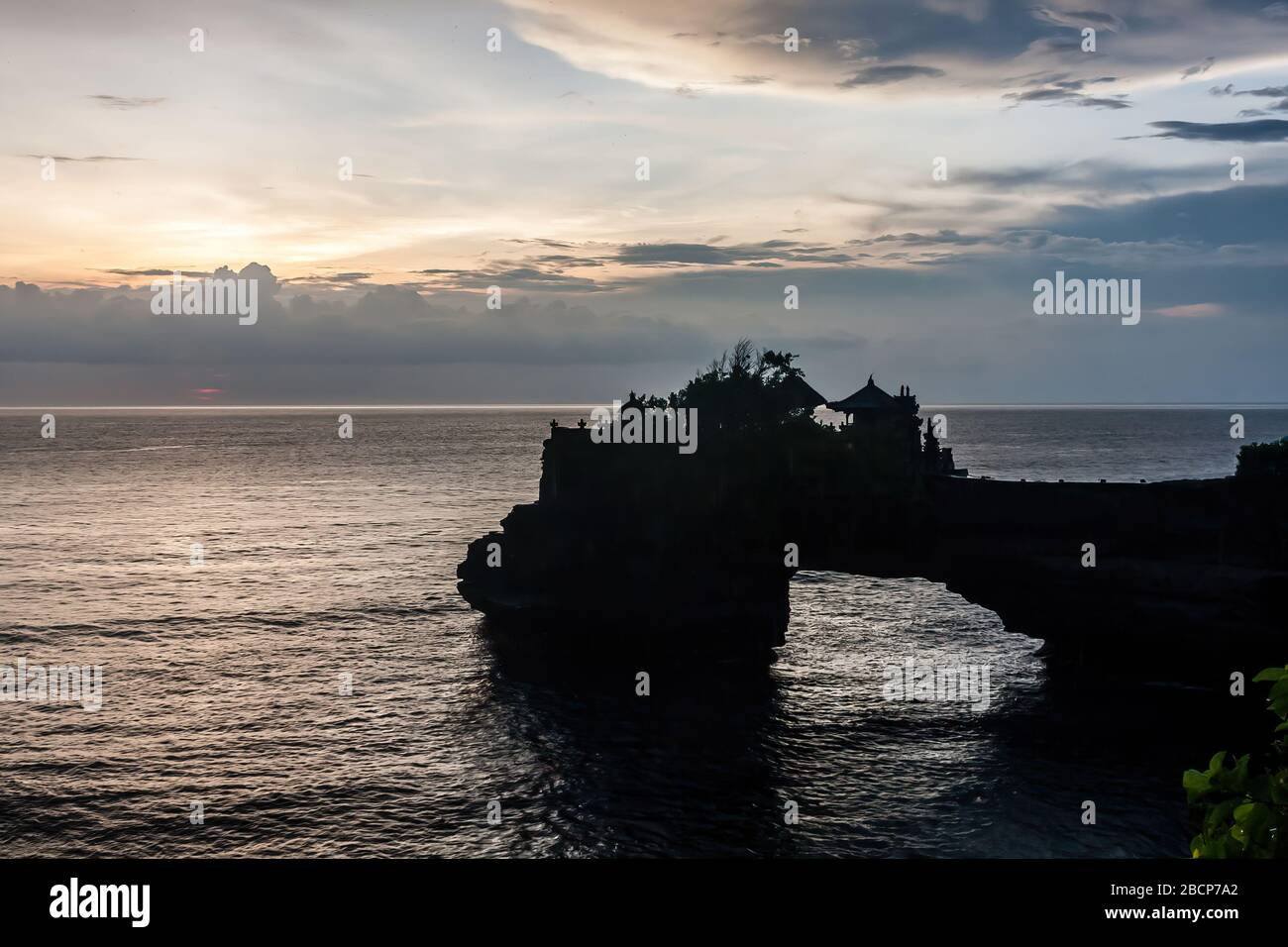 Tahan lot hi-res stock photography and images - Alamy