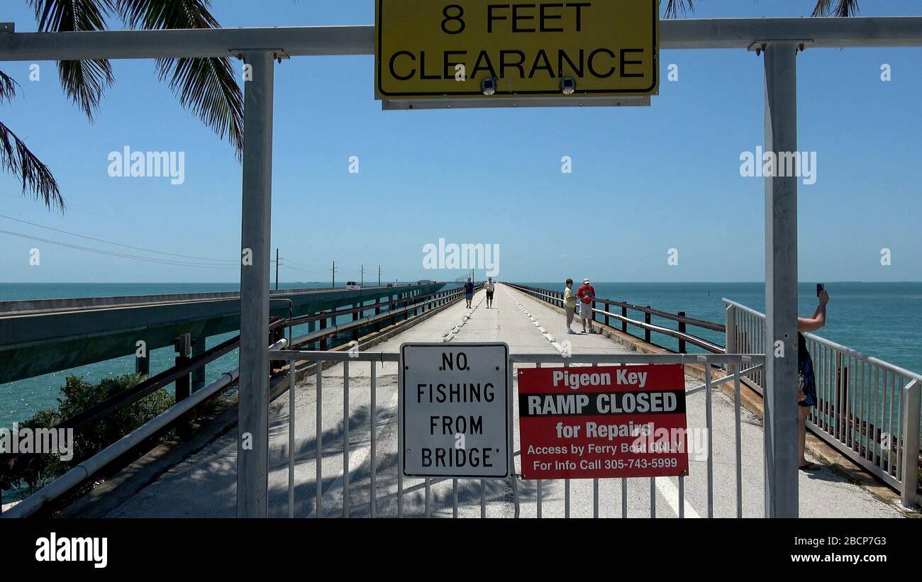 Pigeon key bridge hi-res stock photography and images - Alamy