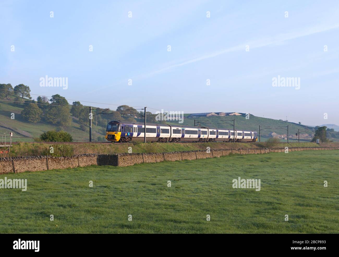 Northern Rail Siemens class 333 electric train 333013 passing Snaygill ...