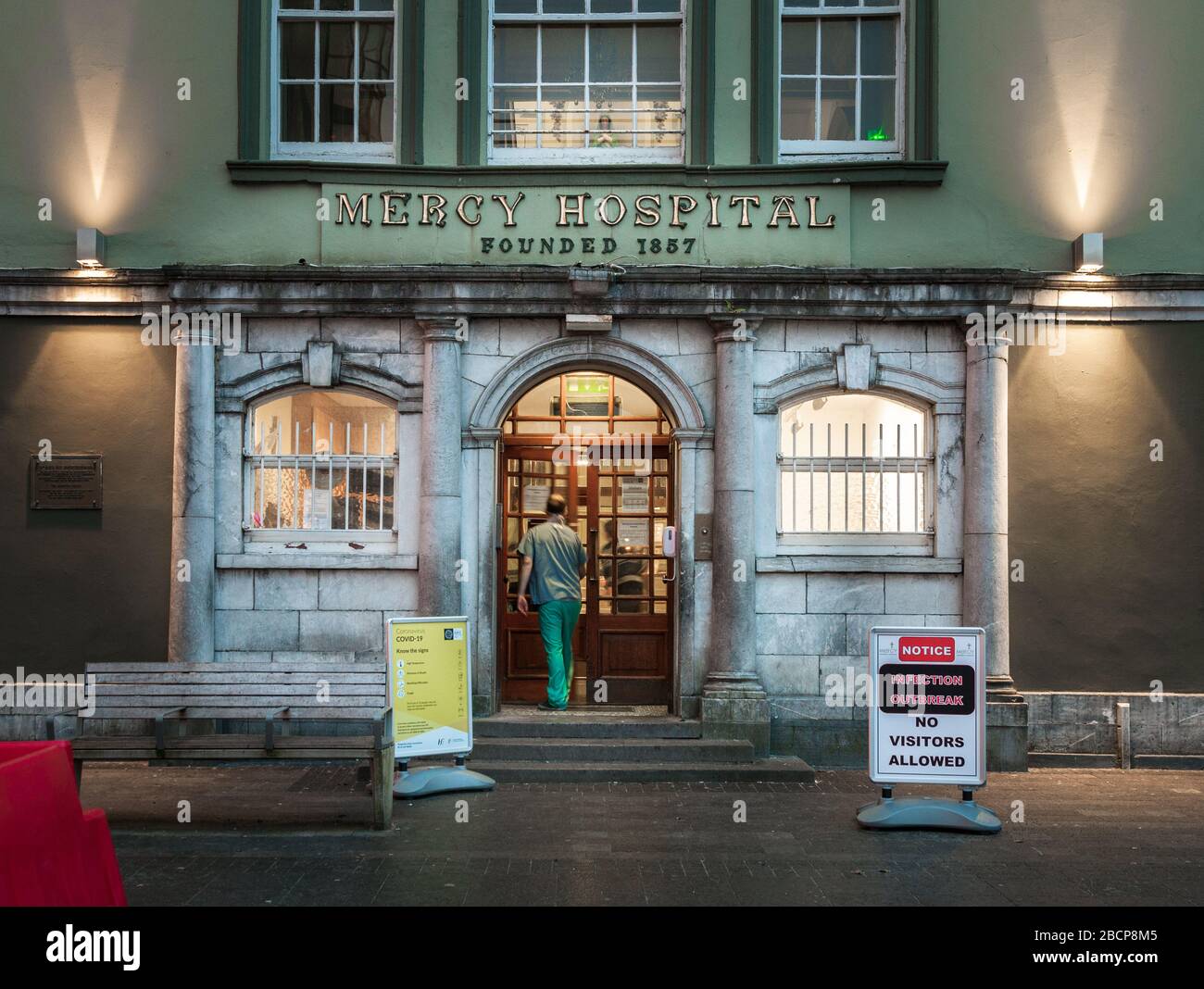 Mercy university hospital cork hi-res stock photography and images - Alamy