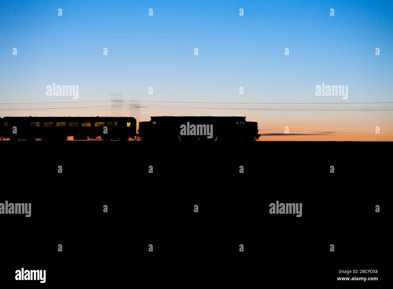 Direct Rail Services class 37 locomotive 37059 making a sunset ...