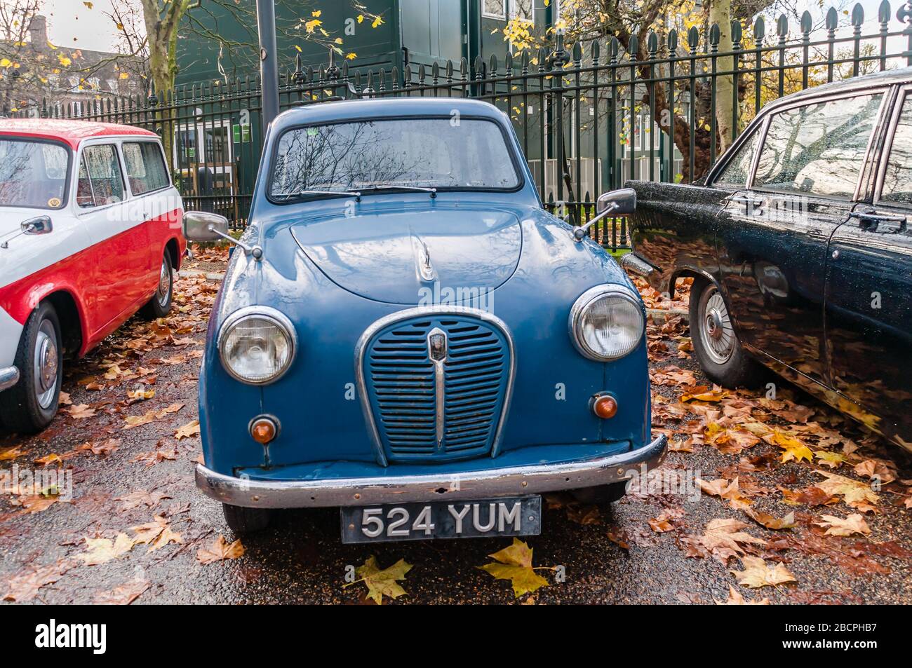 Austin a35 saloon hi-res stock photography and images - Alamy