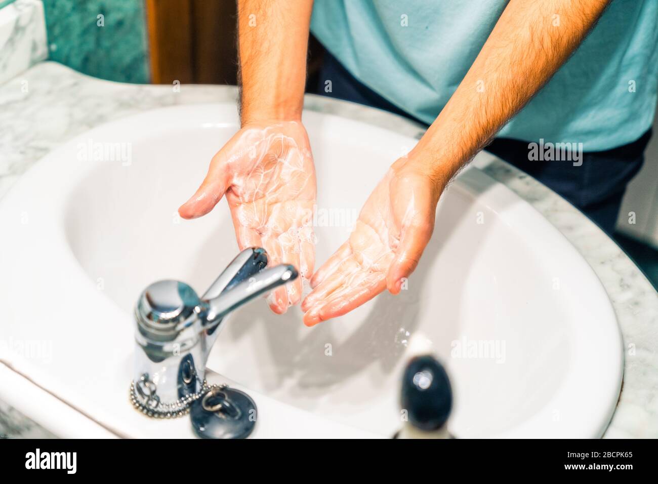 Soapy hands hi-res stock photography and images - Alamy