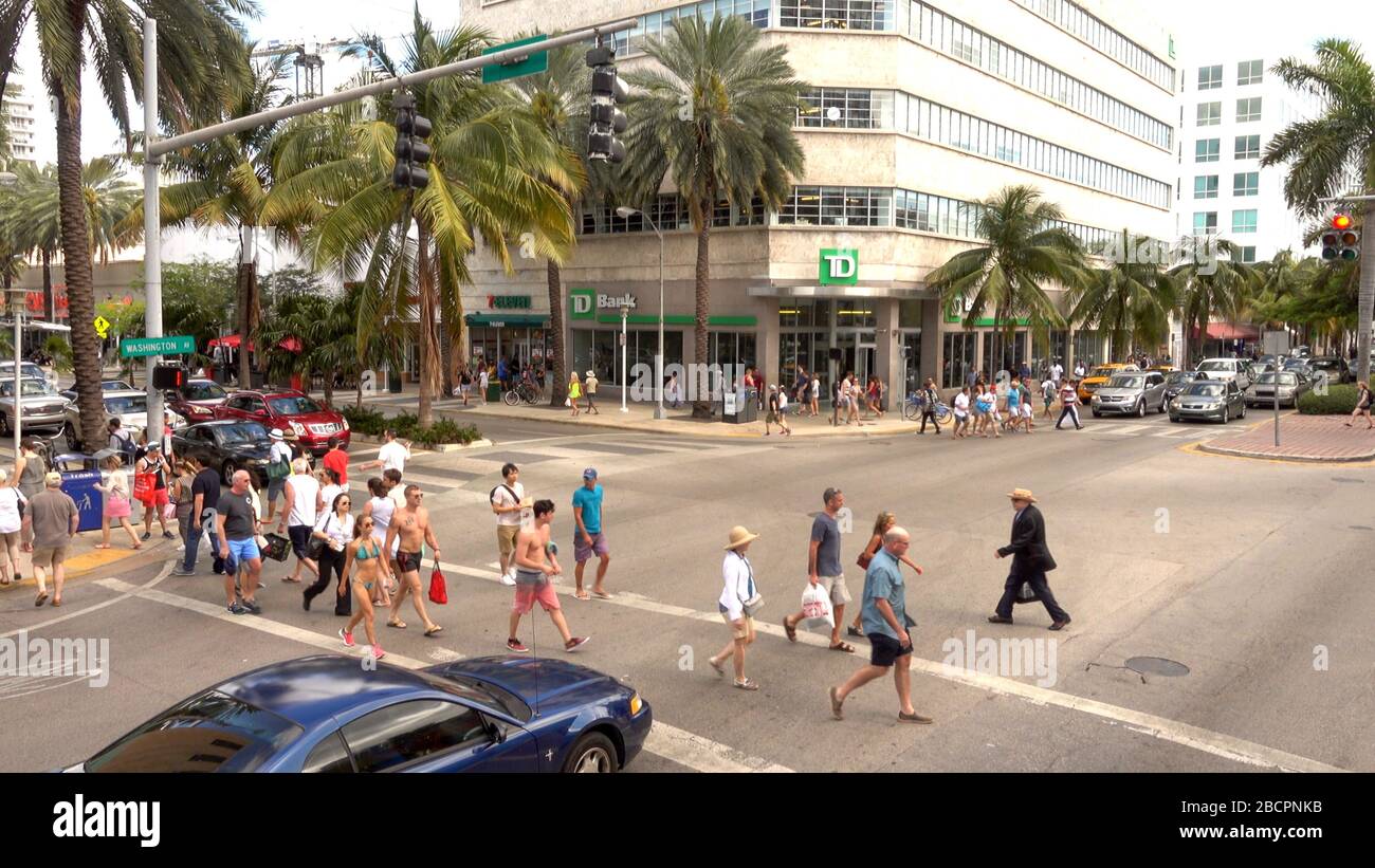 Miami beach florida street crossing hi-res stock photography and images ...