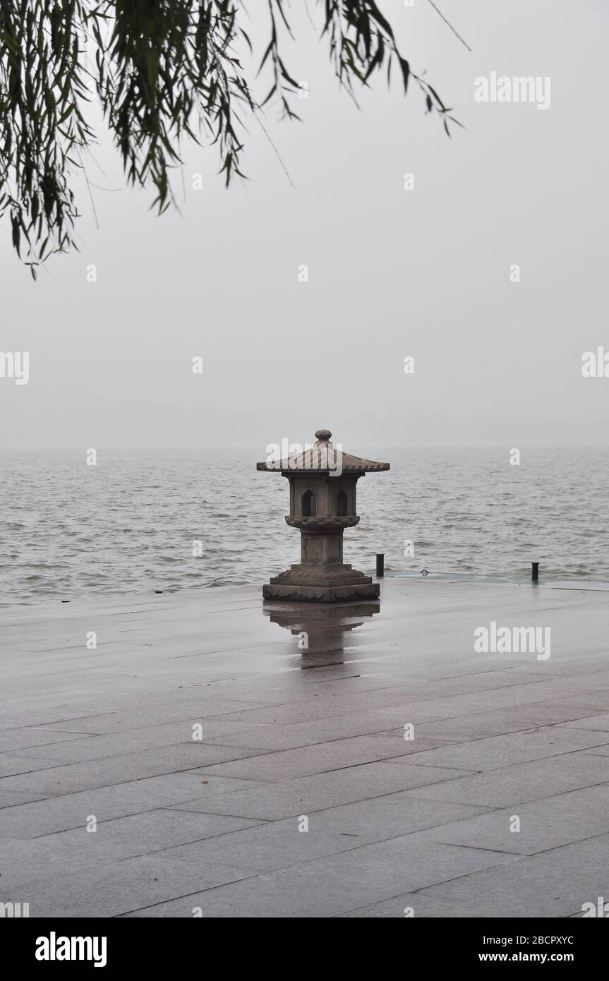 Chinese stone garden lantern hi-res stock photography and images - Alamy