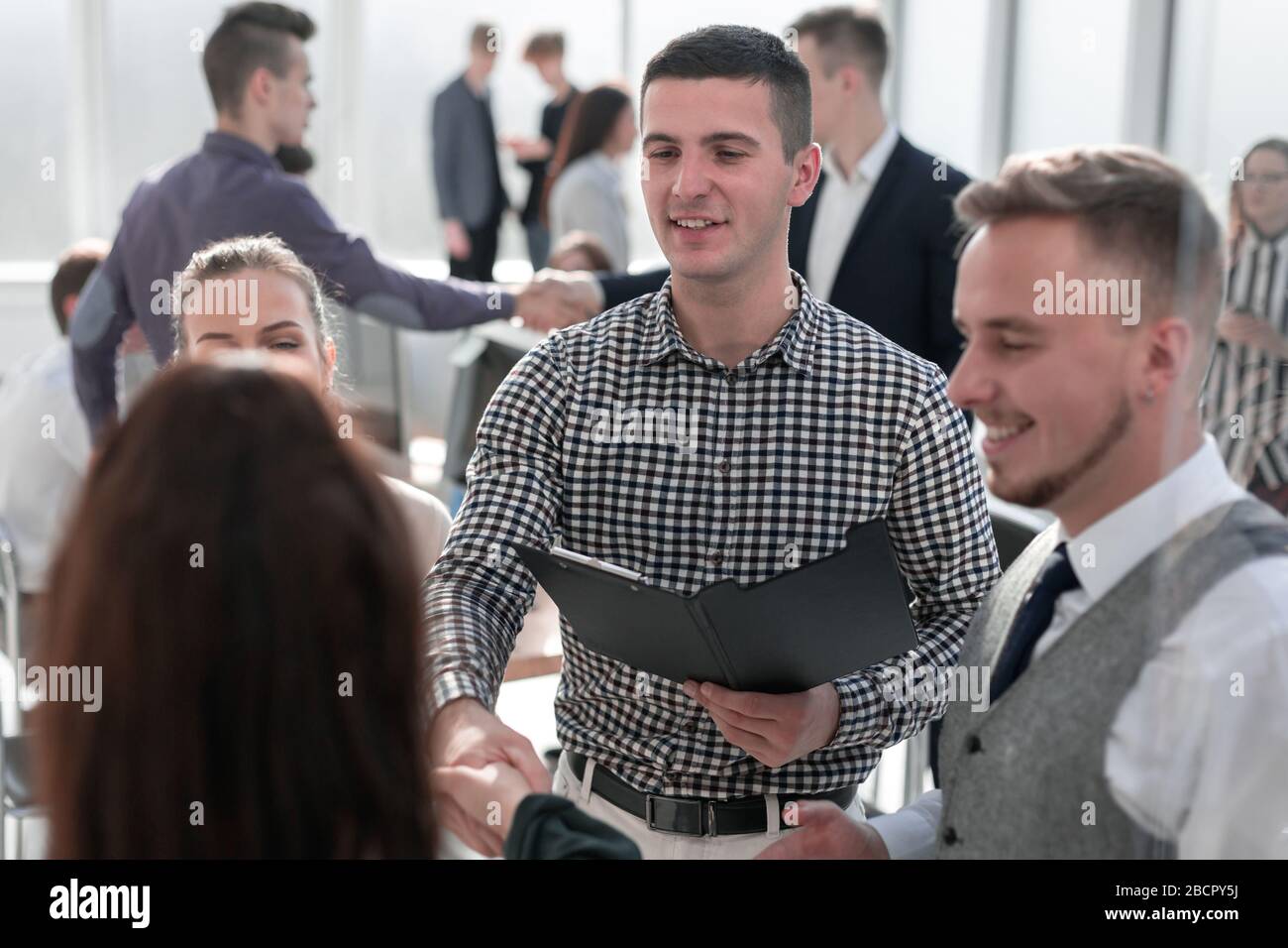 working group discussing ideas for a new project Stock Photo - Alamy