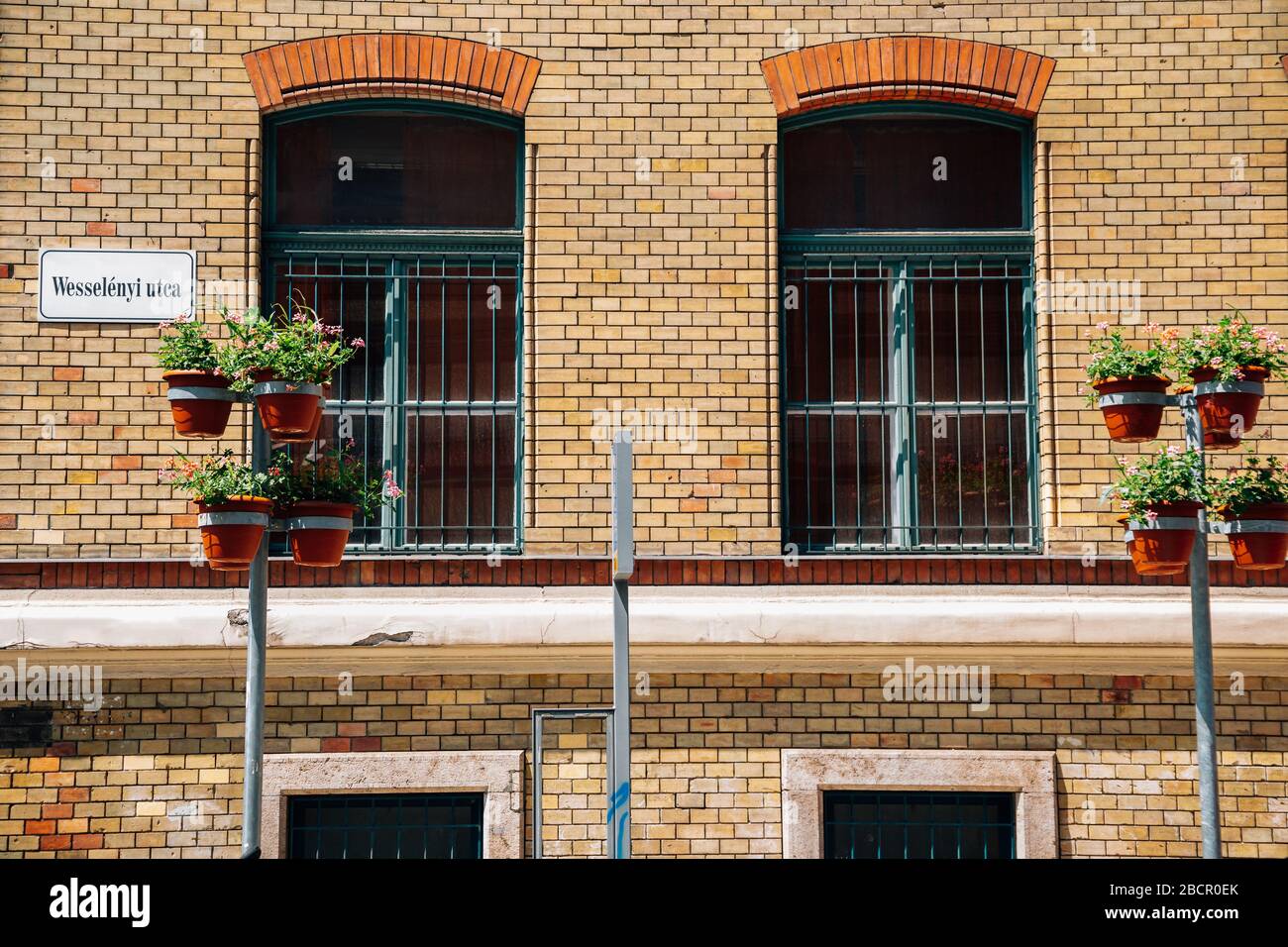 Pest district old house exterior in Budapest, Hungary Stock Photo - Alamy
