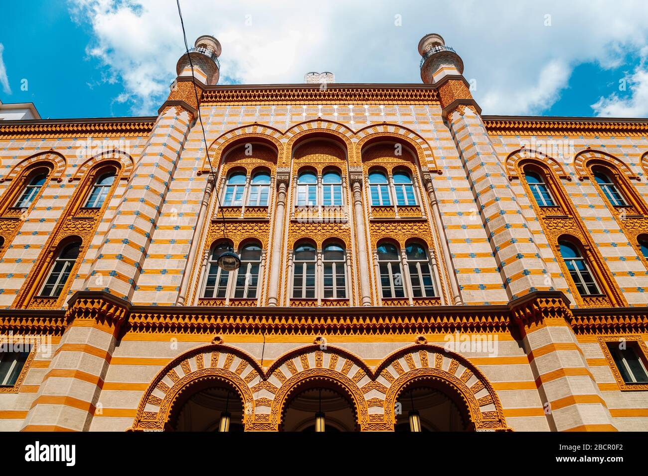 Rumbach synagogue hi-res stock photography and images - Alamy