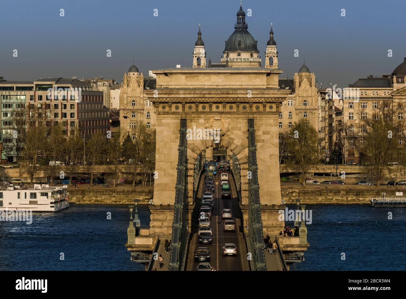 Hungary, Budapest - the Chain bridge Stock Photo - Alamy