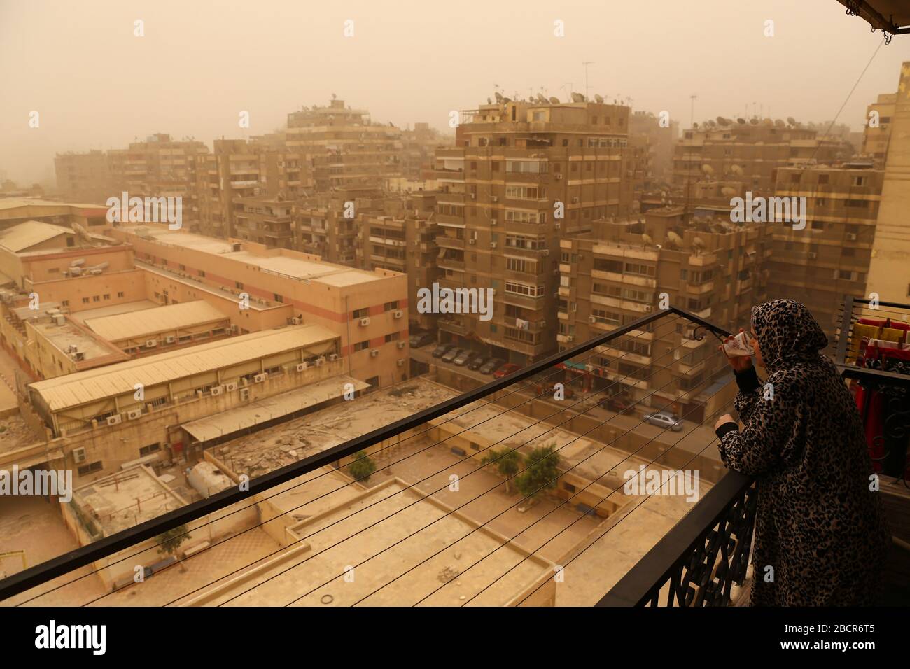 Egypt cairo sandstorm hi-res stock photography and images - Alamy