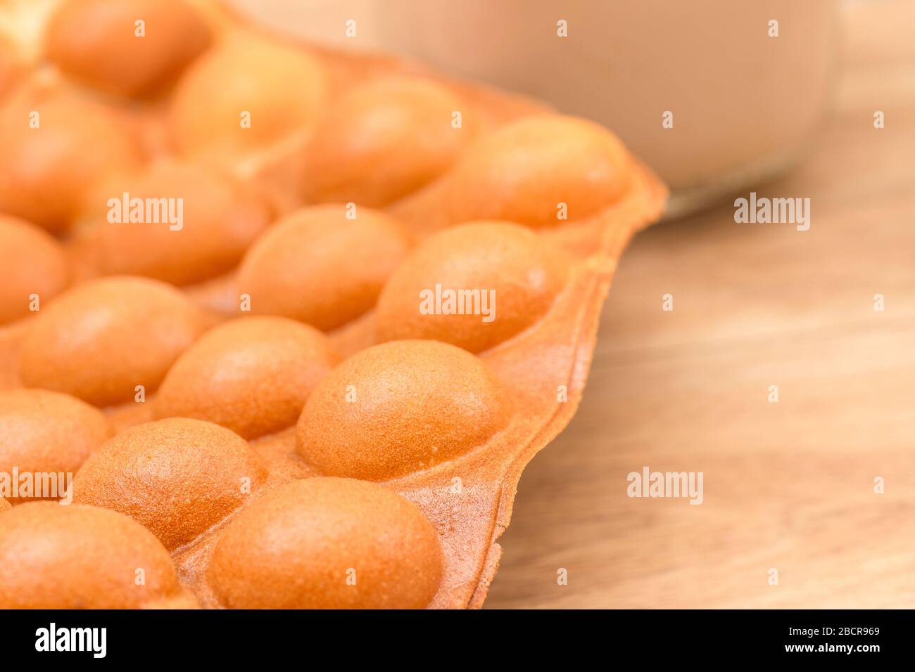 Traditional Hong Kong waffle soft and crunchy from oven, Hong Kong Egg ...