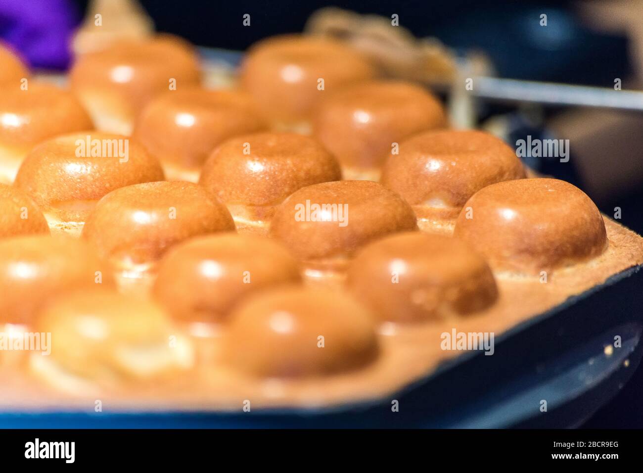 Traditional Hong Kong waffle soft and crunchy from oven, Hong Kong Egg ...