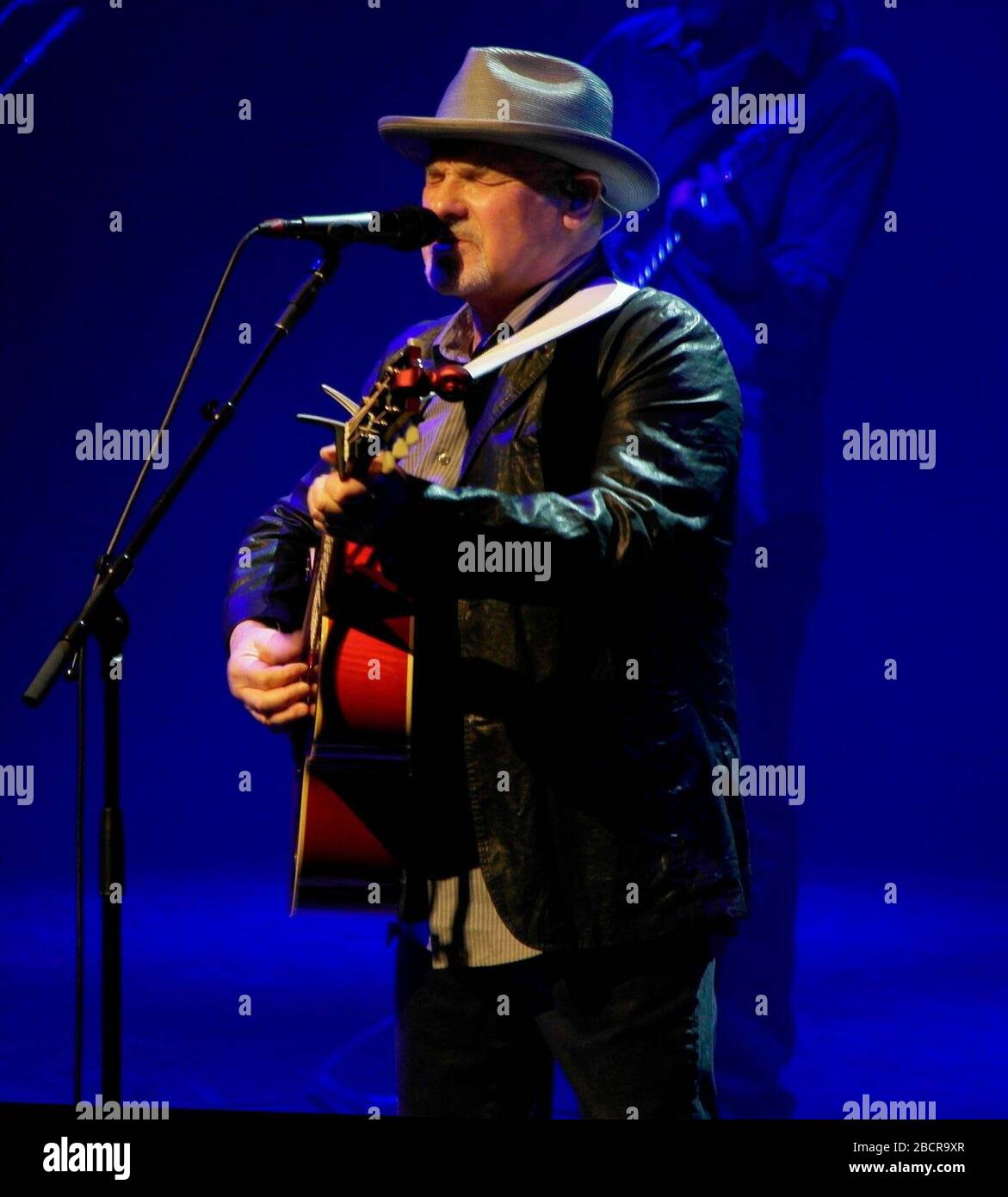 Paul carrack band hi-res stock photography and images - Alamy