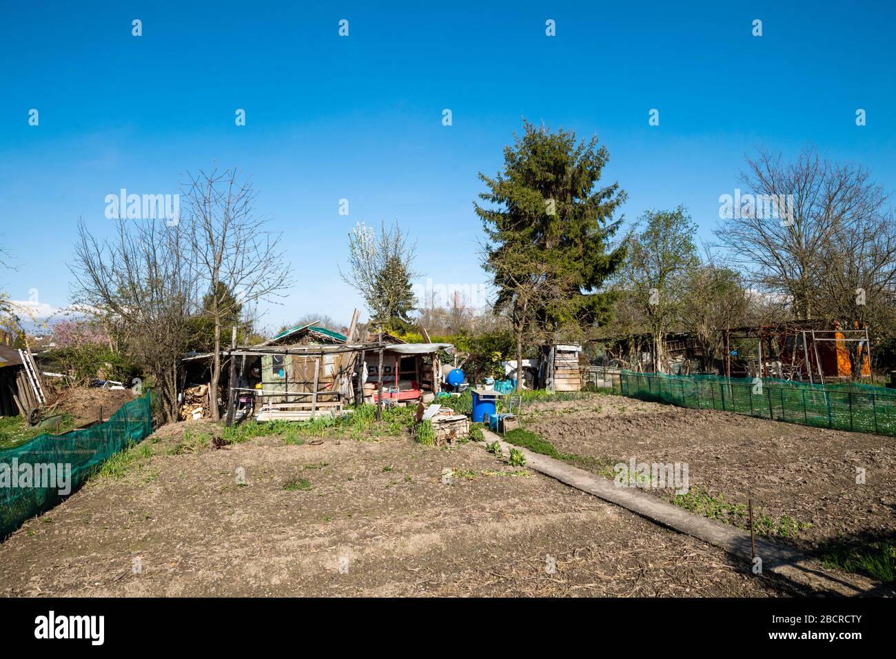 Empty Allotment High Resolution Stock Photography and Images - Alamy