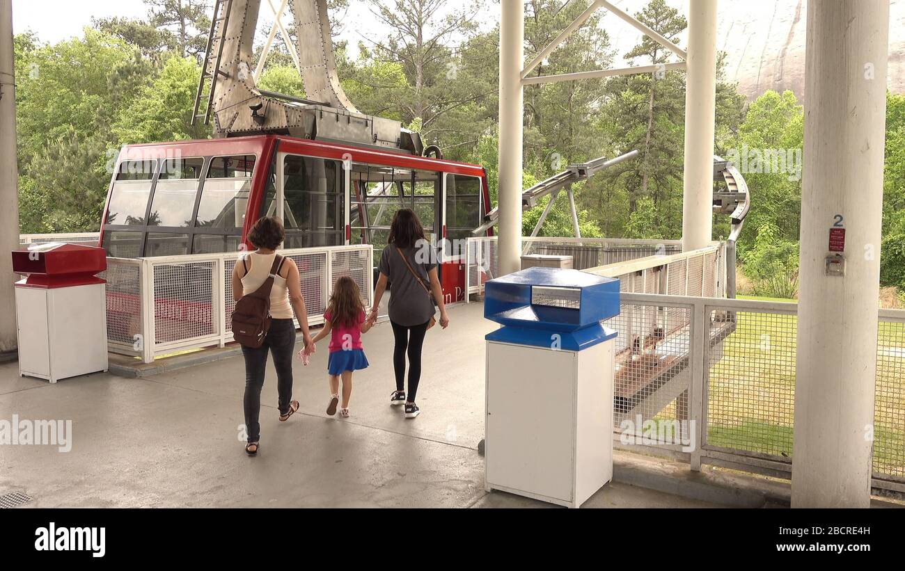 Summit skyride ropeway at Stone Mountain National Park - ATLANTA, USA ...
