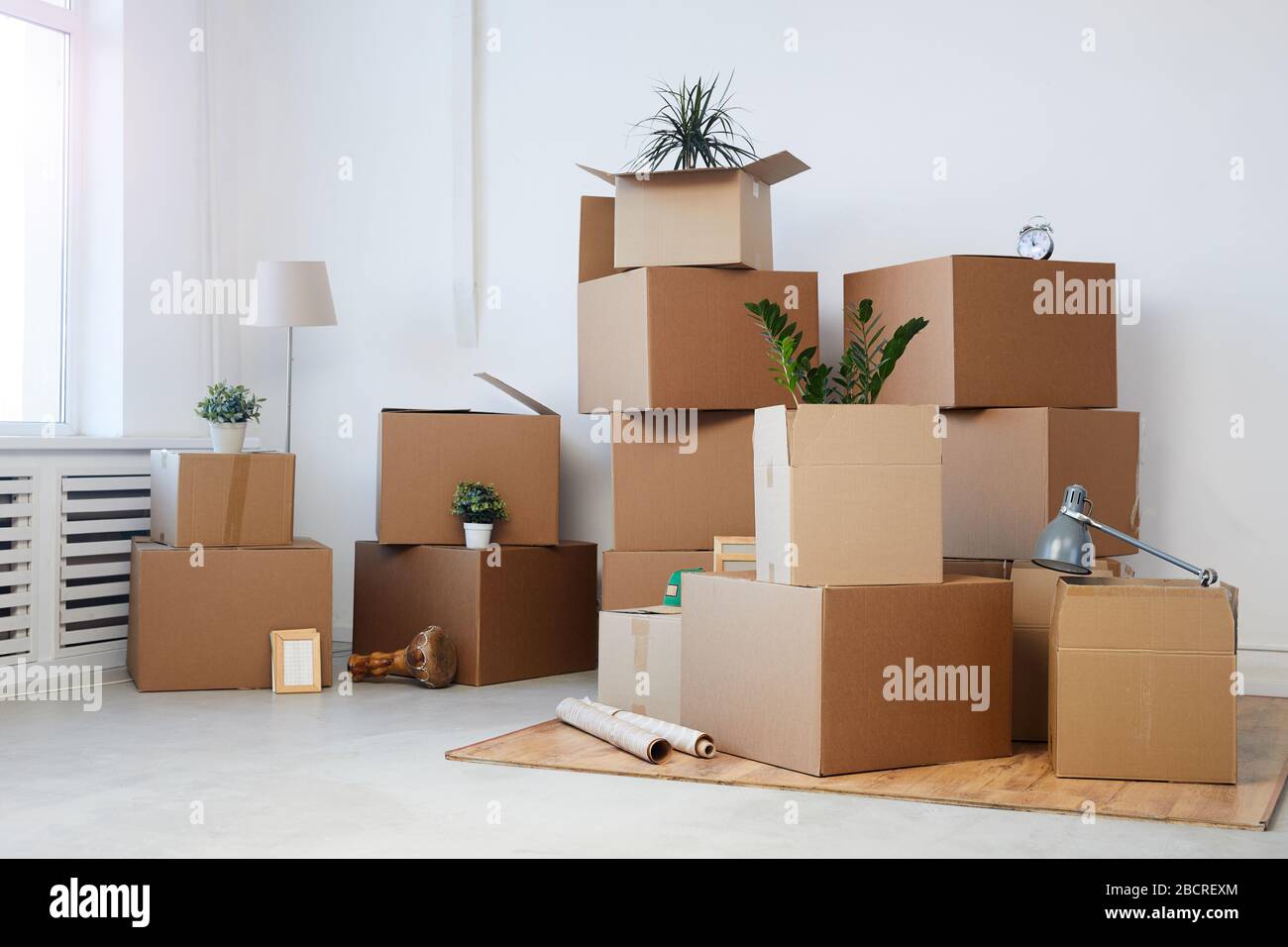 Image of cardboard hi-res stock photography and images - Alamy