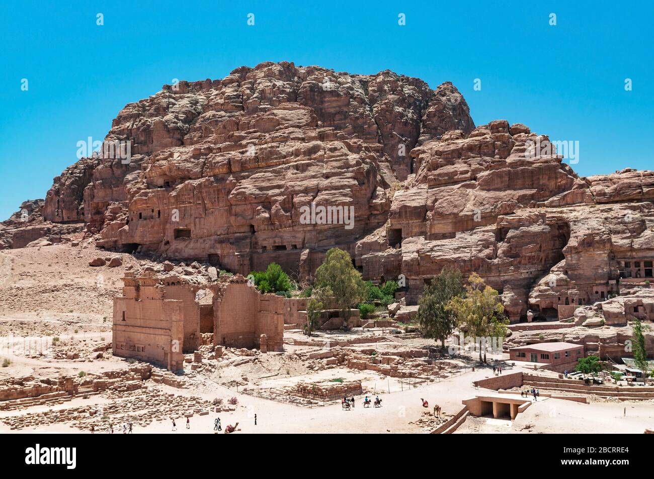 Chamber tombs hi-res stock photography and images - Alamy