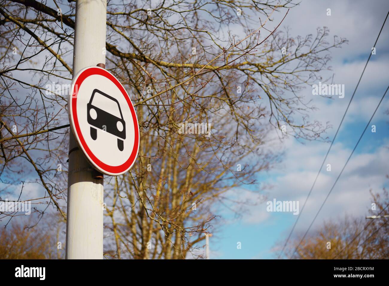 Car symbol sign on the pole Stock Photo - Alamy