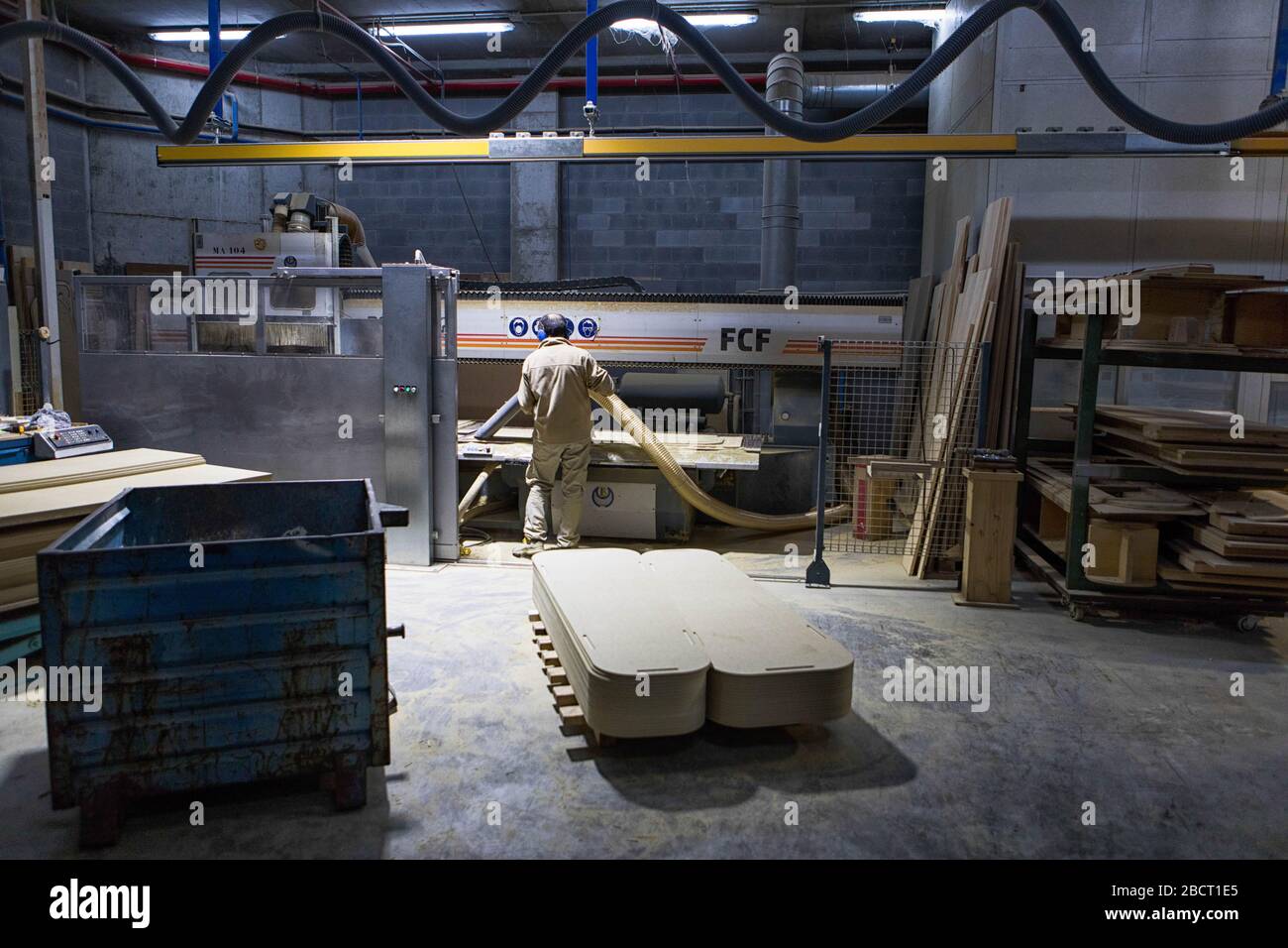 Coffin maker hi-res stock photography and images - Alamy