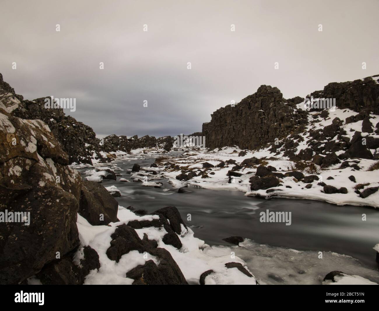 Boulders covered in snow hi-res stock photography and images - Alamy