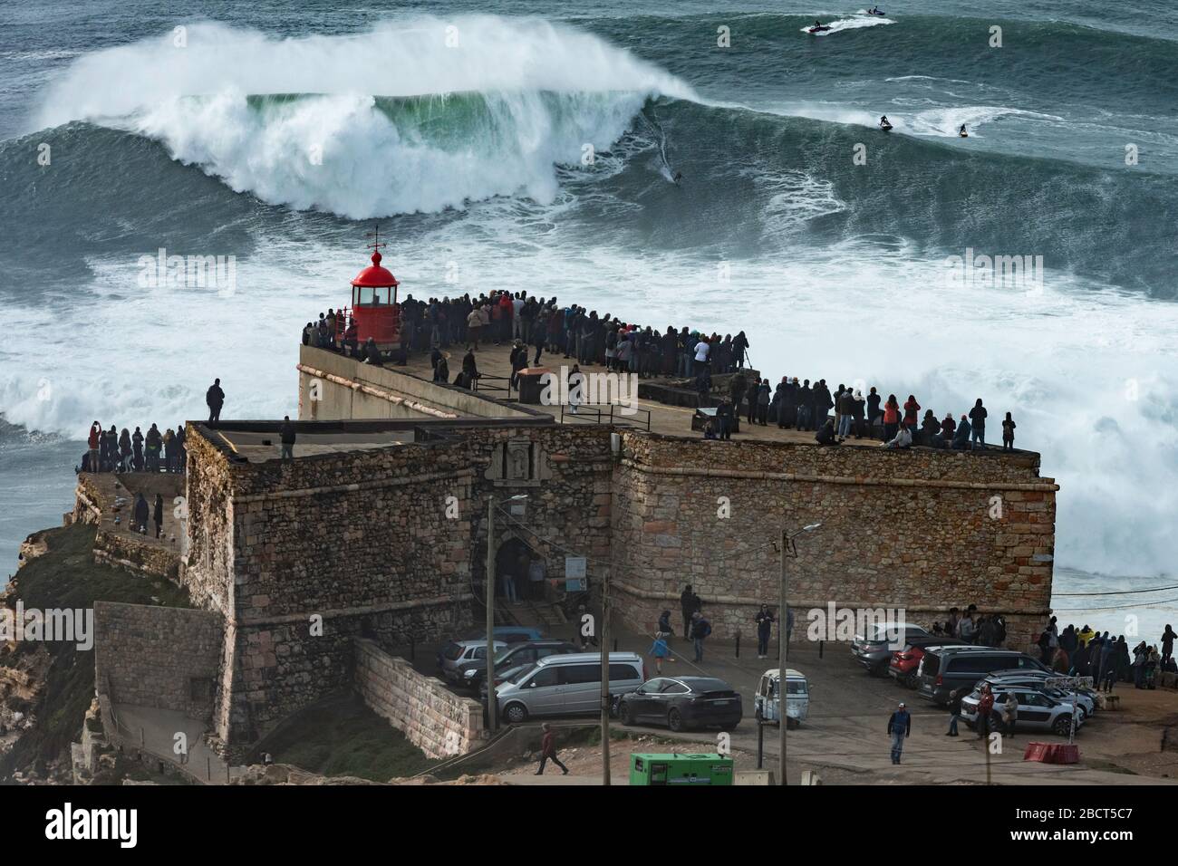 Praia do norte hi-res stock photography and images - Alamy