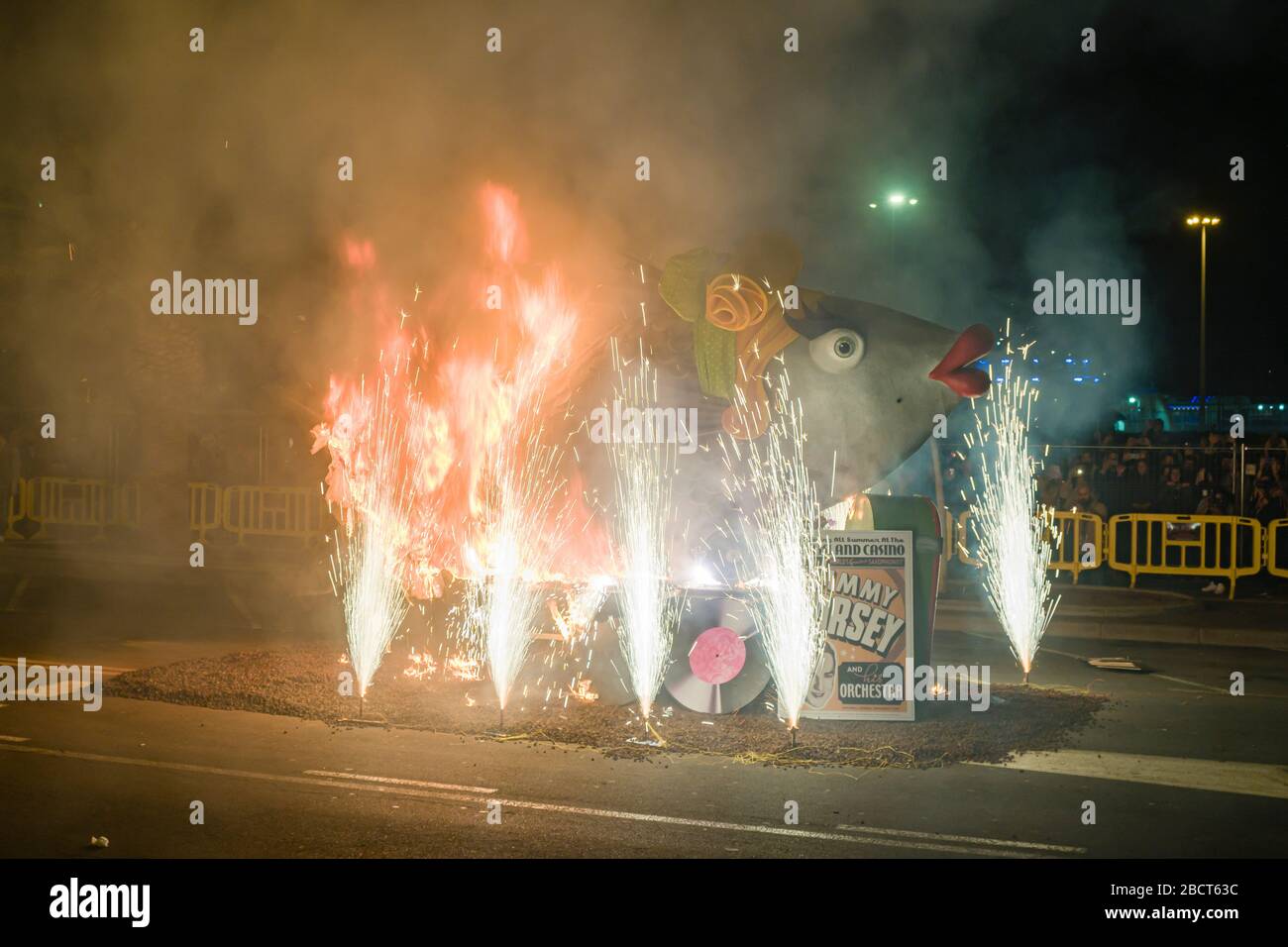 Santa cruz de tenerife fireworks hi-res stock photography and images ...