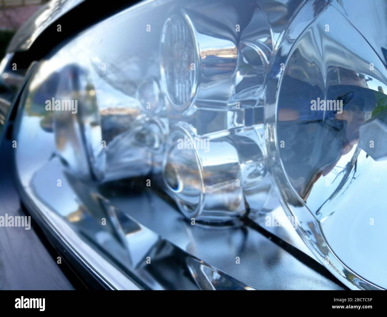 Optical lenses hi-res stock photography and images - Alamy