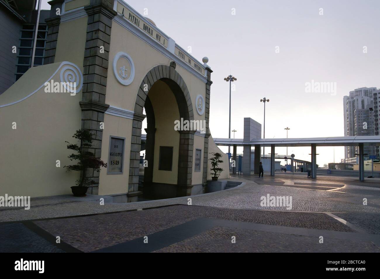 Border gate macau hi-res stock photography and images - Alamy