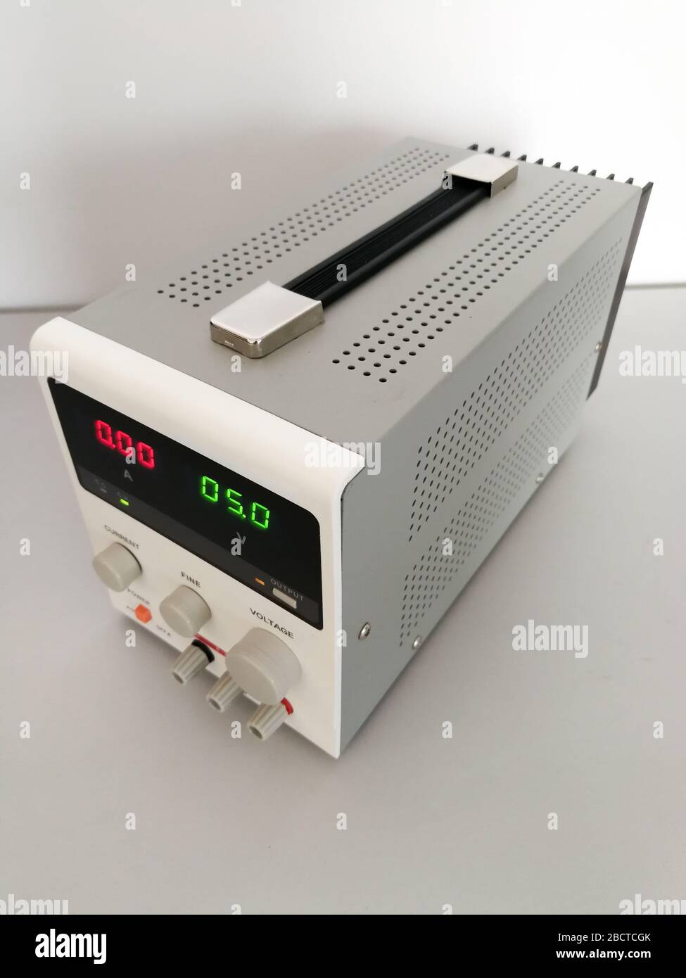 Precise variable voltage and current power supply used in prototyping ...