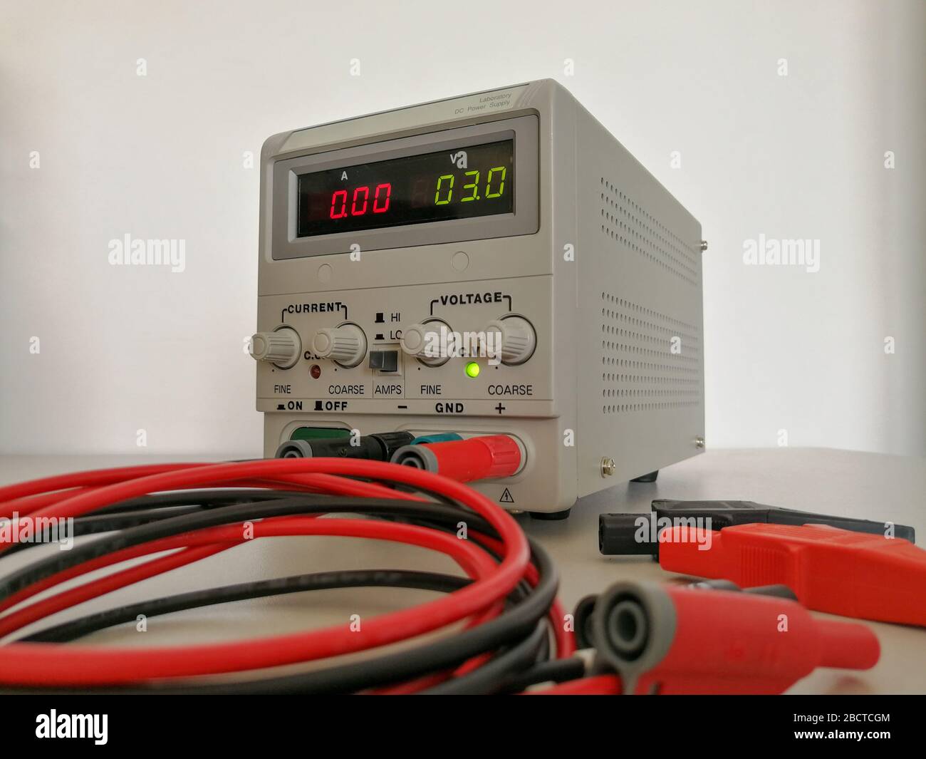 Precise variable voltage and current power supply used in prototyping ...