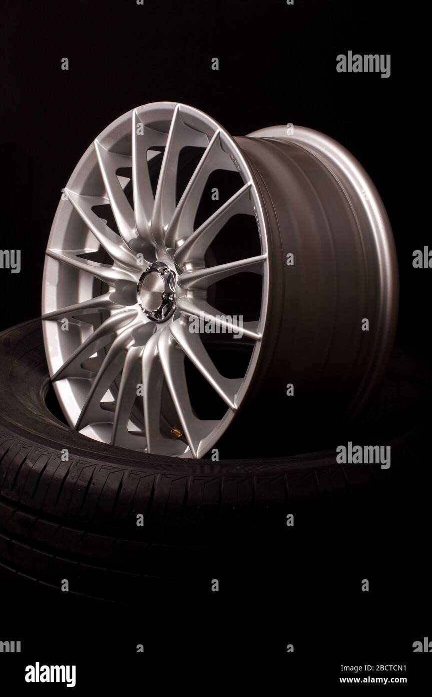 Brand new vehicle rims made from aluminum alloy Stock Photo - Alamy