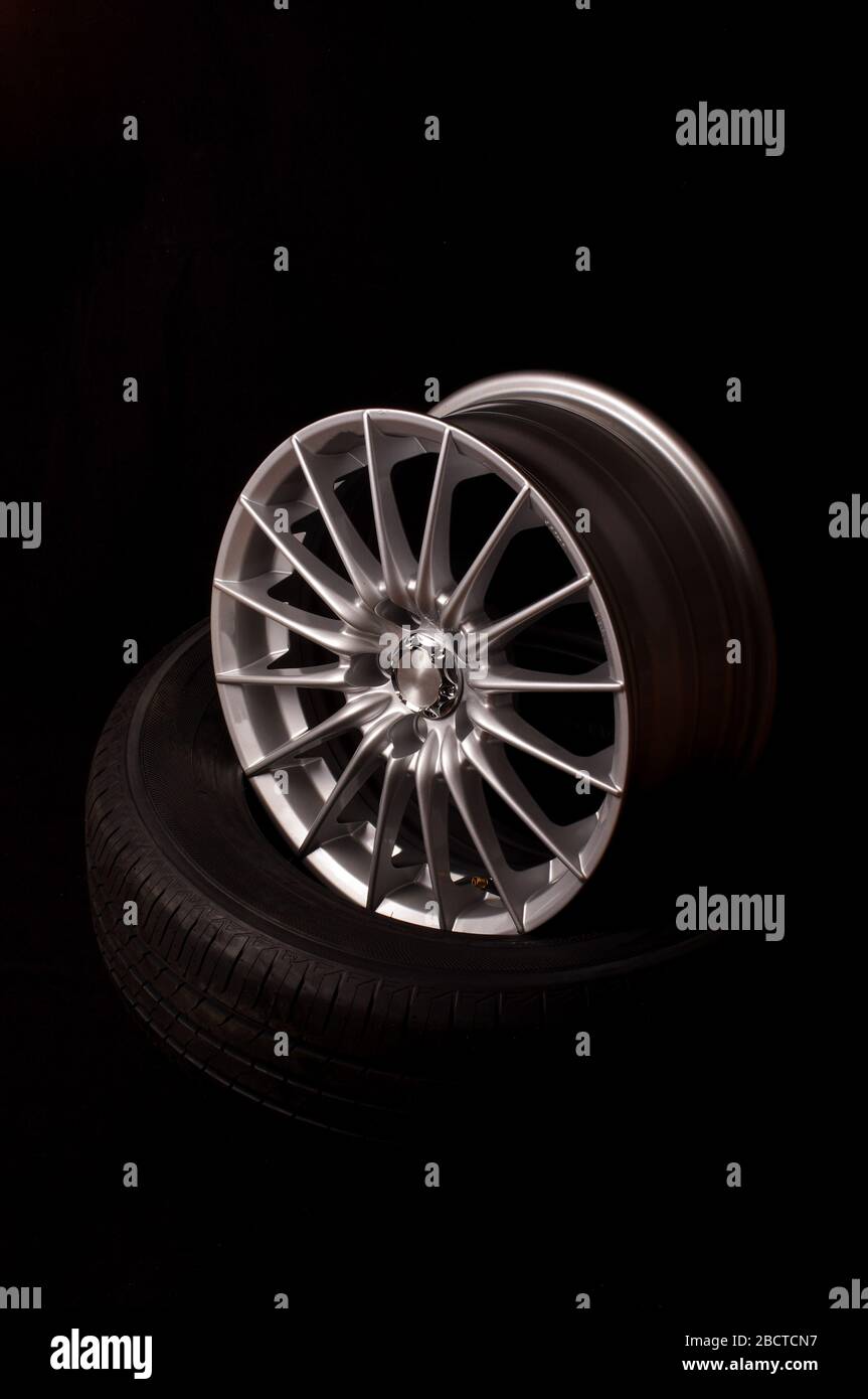 Brand new vehicle rims made from aluminum alloy Stock Photo - Alamy