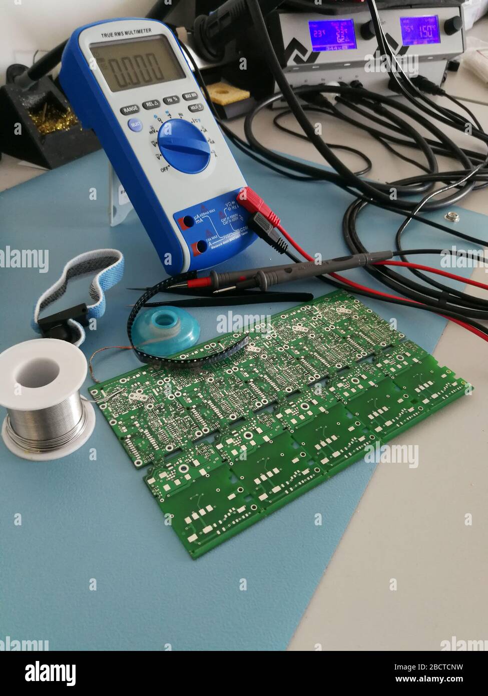 Desktop view of elektronics design and development workshop with ...