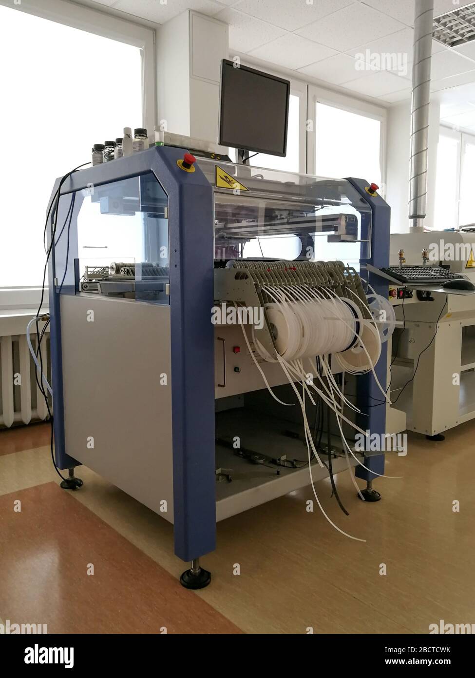 Printed circuit board components assembling machinery for industrial ...