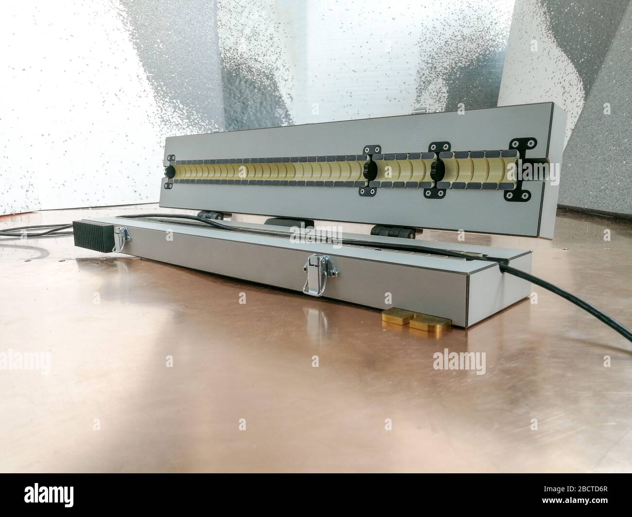 EM-clamp for conducted immunity test for electromagnetic compatibility ...