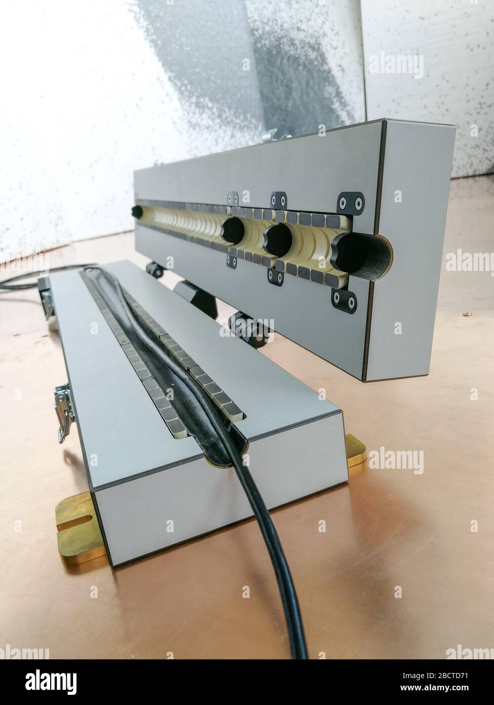 Magnetic clamps hi-res stock photography and images - Alamy