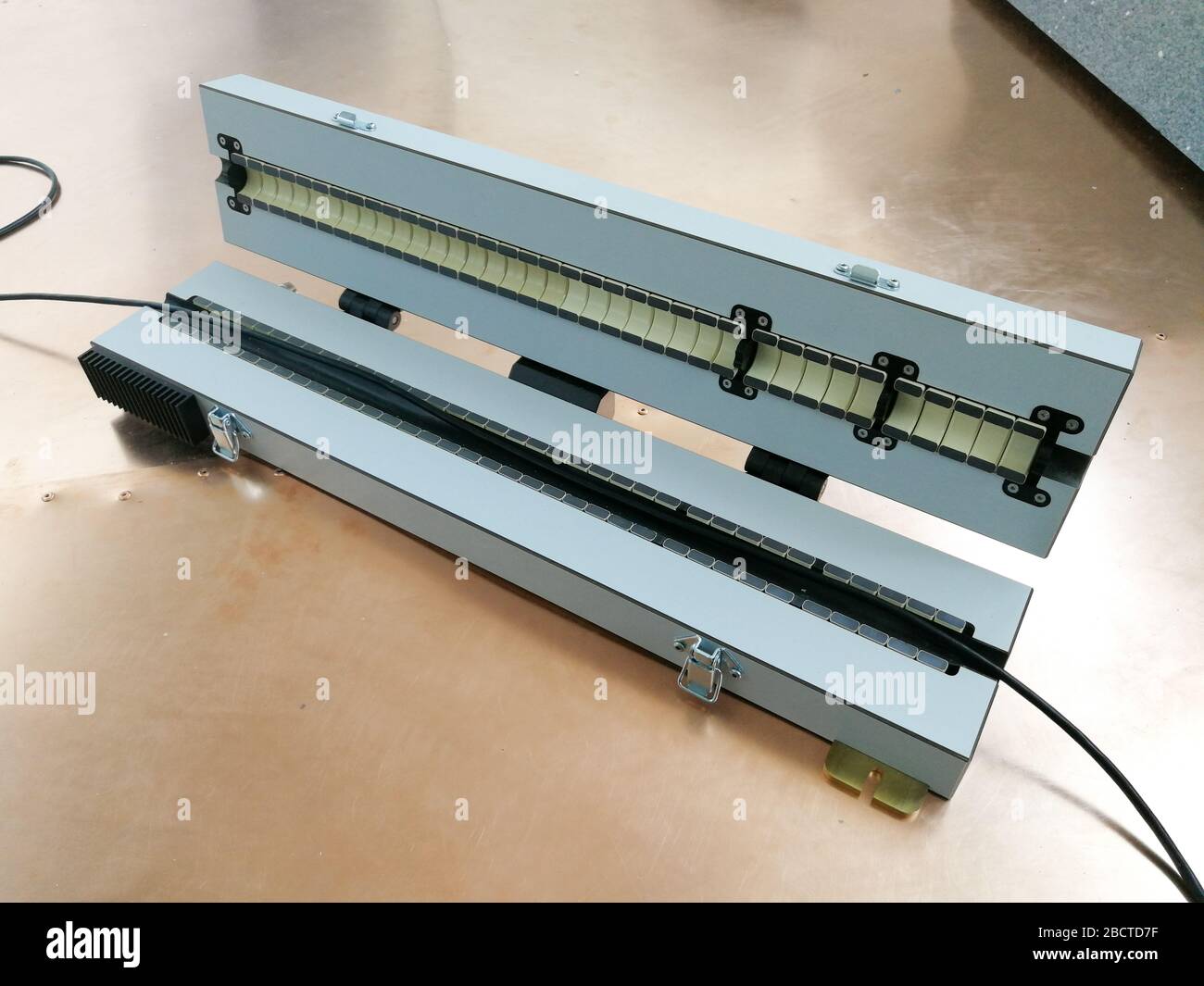 EM-clamp for conducted immunity test for electromagnetic compatibility ...
