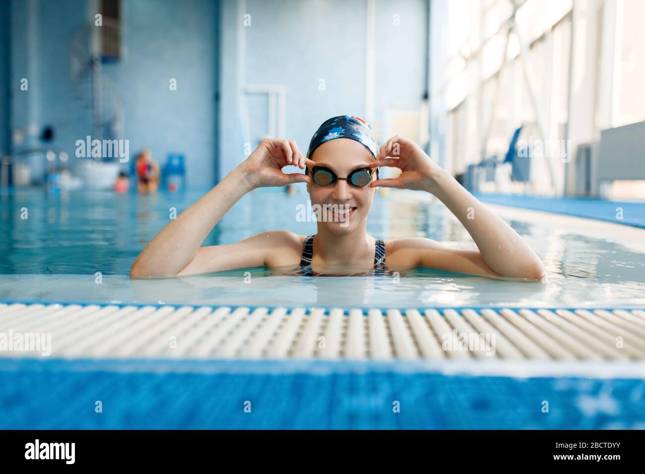 Woman Swimming In Pool Lap High Resolution Stock Photography and Images ...