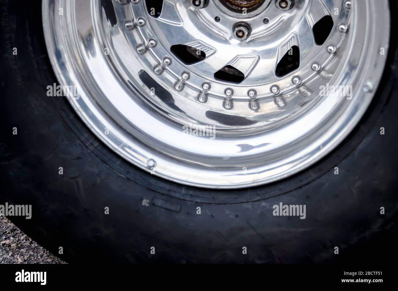 Chrome rims hi-res stock photography and images - Alamy