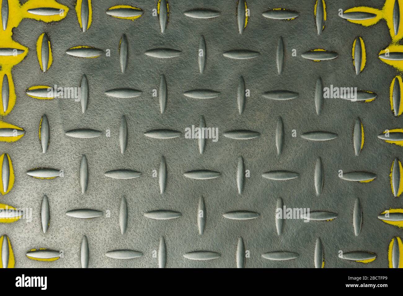 Yellow diamond steel plate hi-res stock photography and images - Alamy