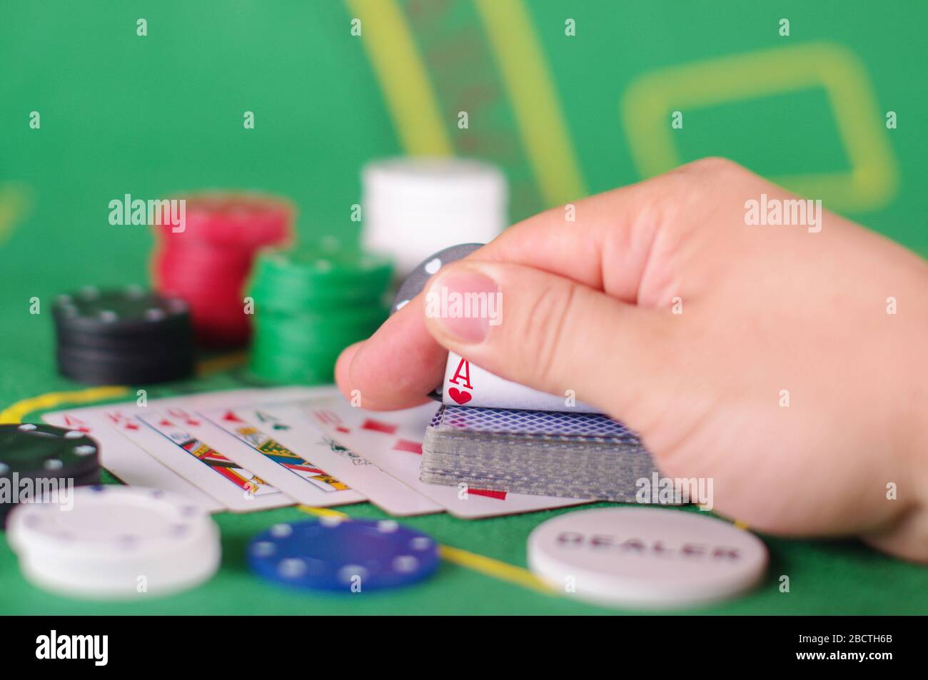 Poker chip trick hi-res stock photography and images - Alamy