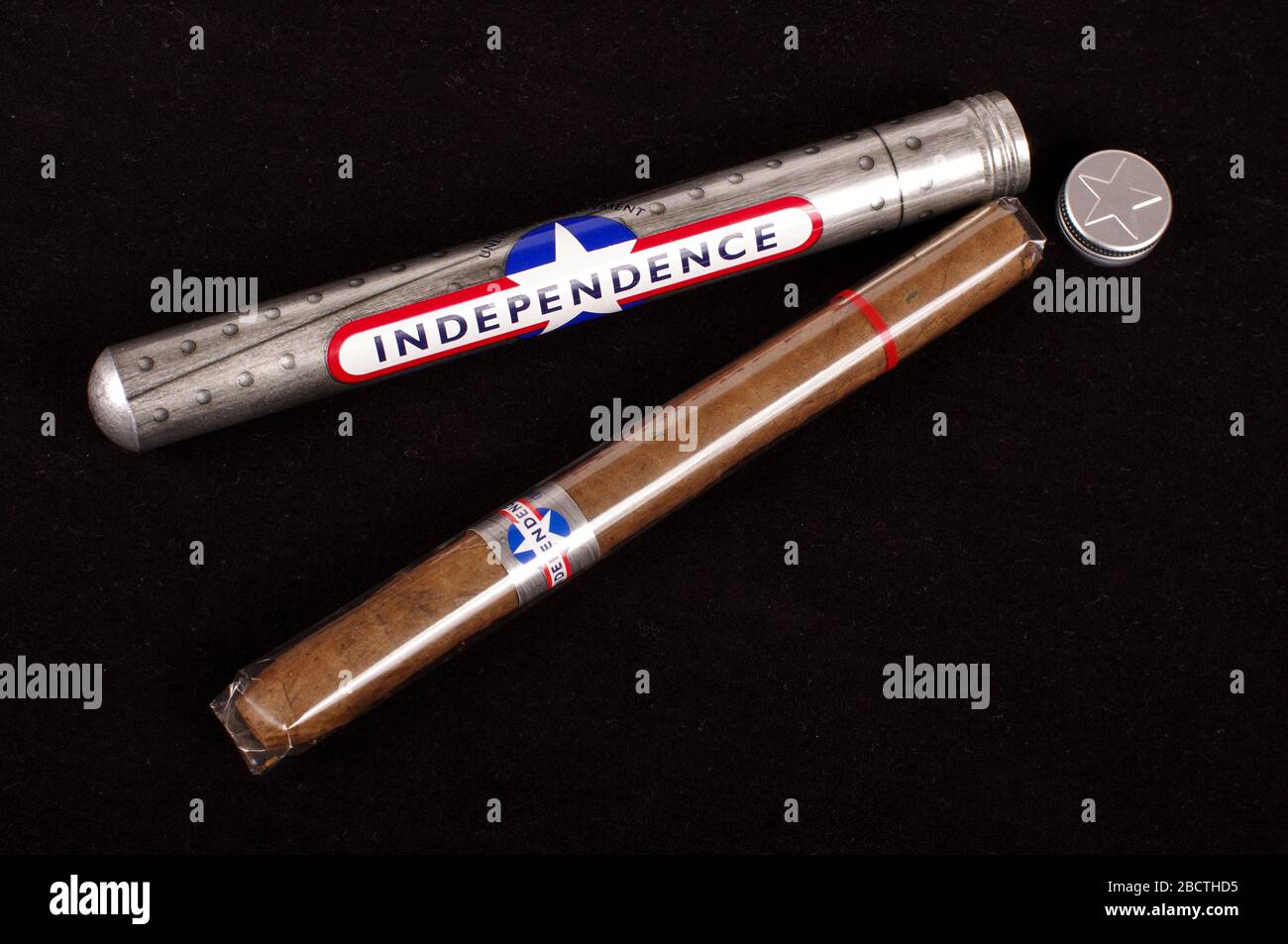 It is an original Tubos cigar of independence on the black background ...