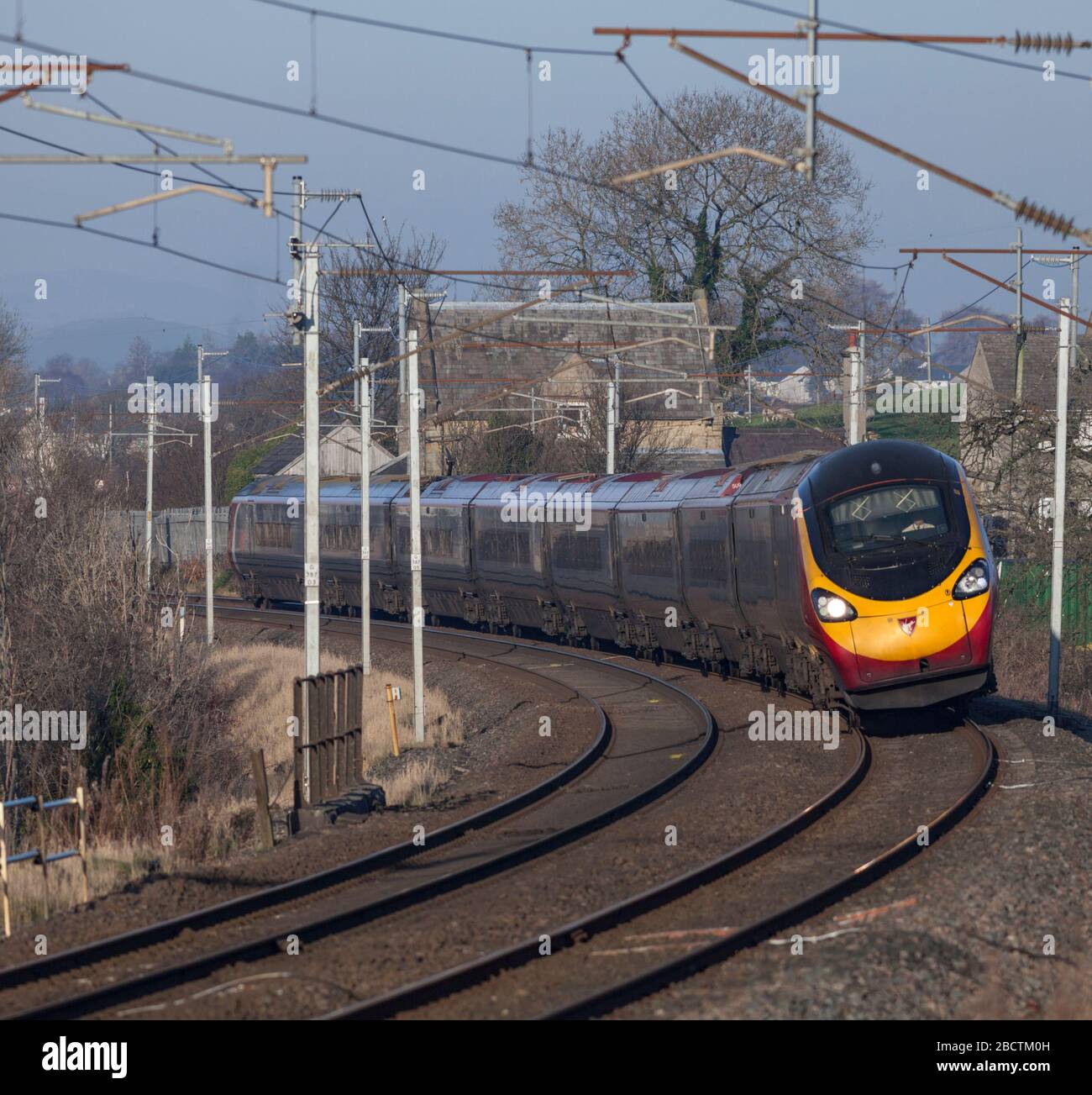 Train on curve hi-res stock photography and images - Alamy