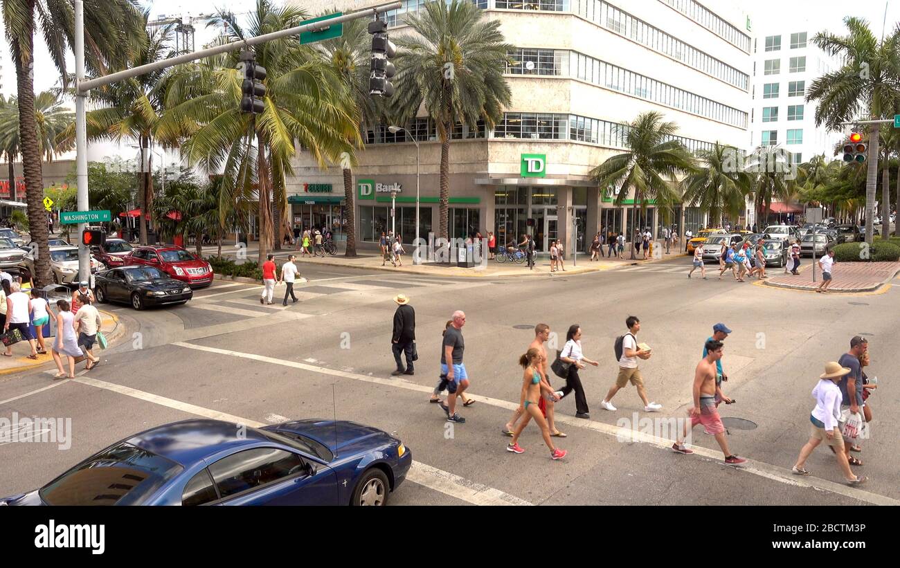Miami beach florida street crossing hi-res stock photography and images ...