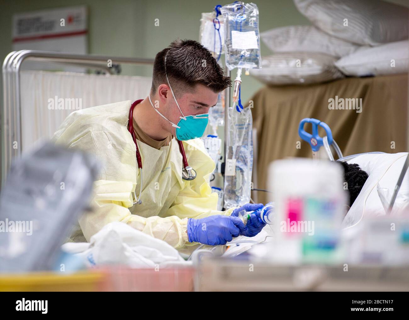 Navy hospital corpsman 2nd class hi-res stock photography and images ...