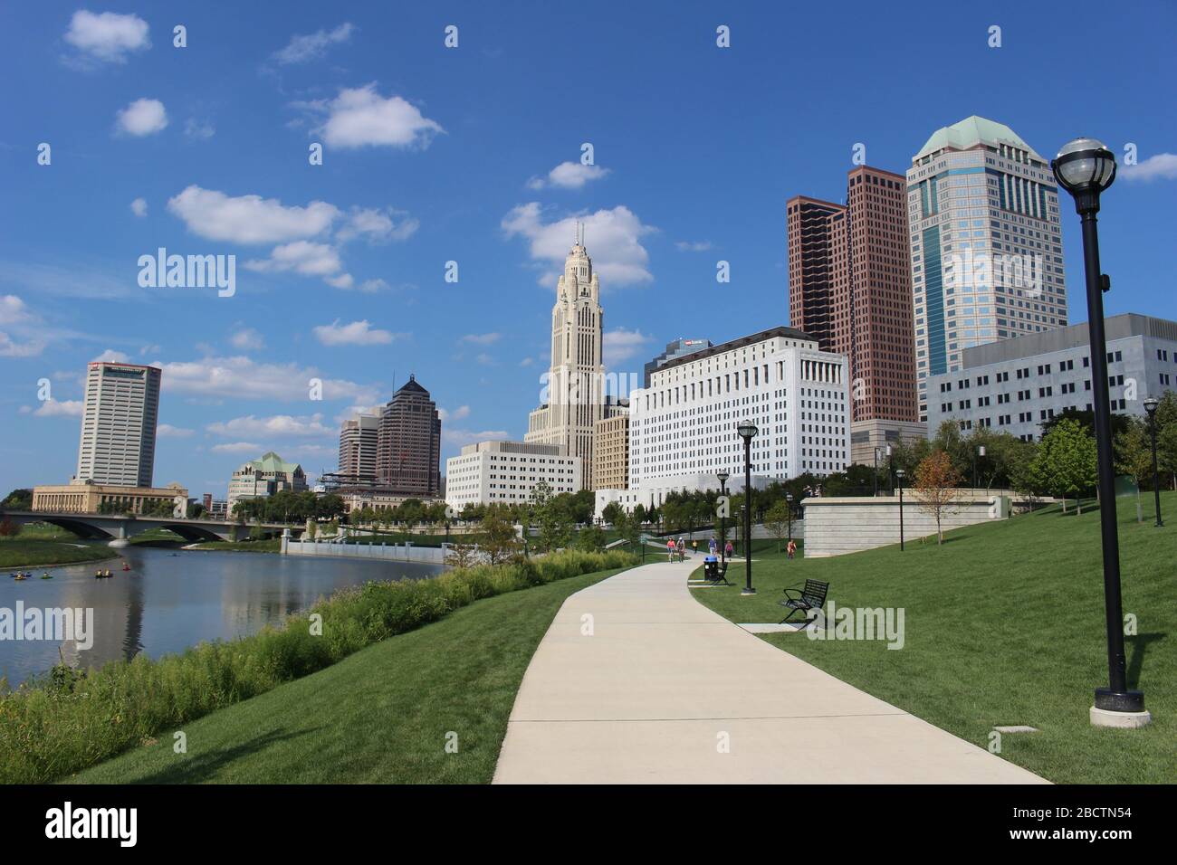 Alexander park Downtown Columbus Ohio green landscape with green trees ...