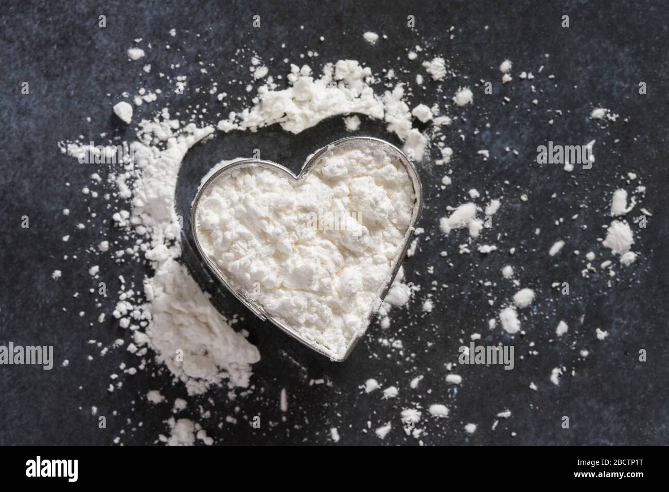 Corn Starch in a Heart Shape Stock Photo - Alamy