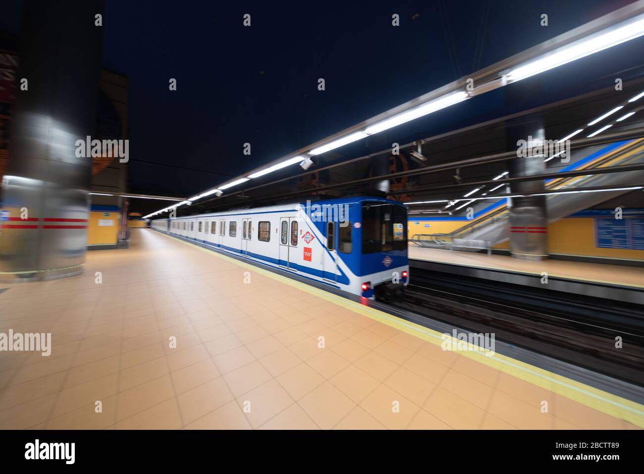 Madrid line 9 subway hi-res stock photography and images - Alamy