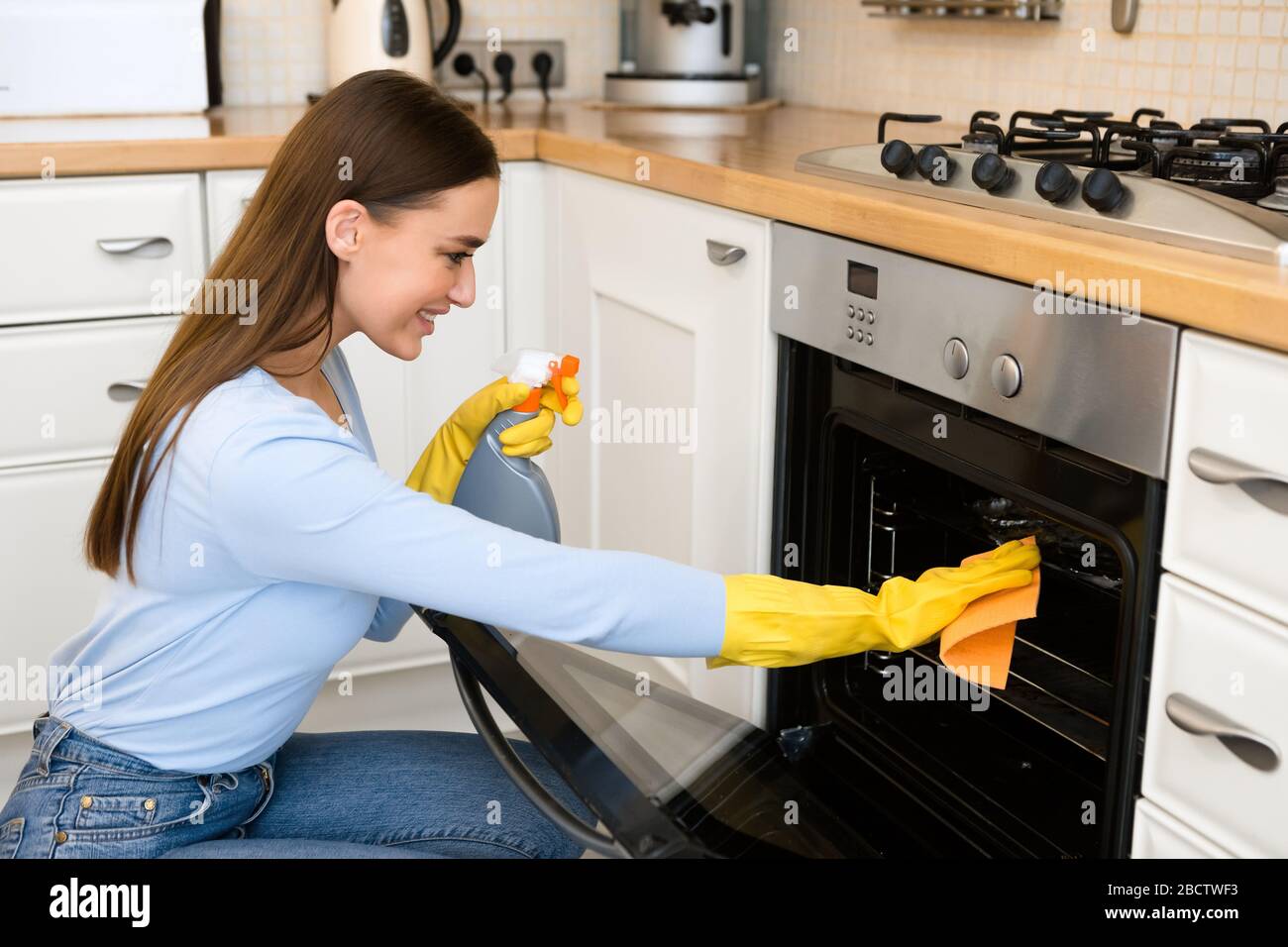 Happy homemaker hi-res stock photography and images - Alamy