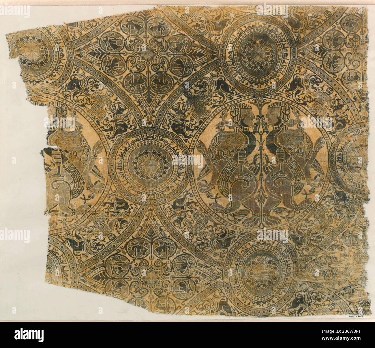 Tangent roundels containing symmetrical design hi-res stock photography ...